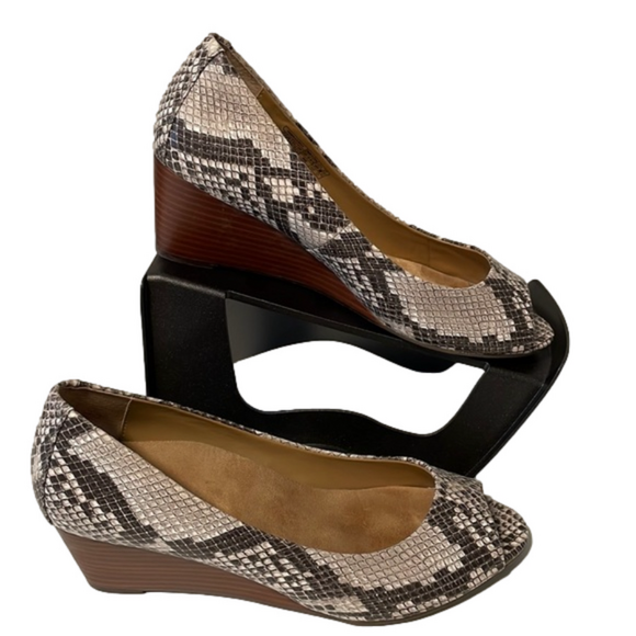 Vionic | Shoes | Vionic Bria Snakeskin Peep Toe Wedge Sz 4 Wide | Poshmark